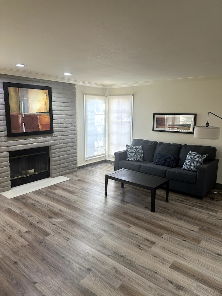 21 Rock Furnished One Bedroom Apartment-monthly - Wichita, KS