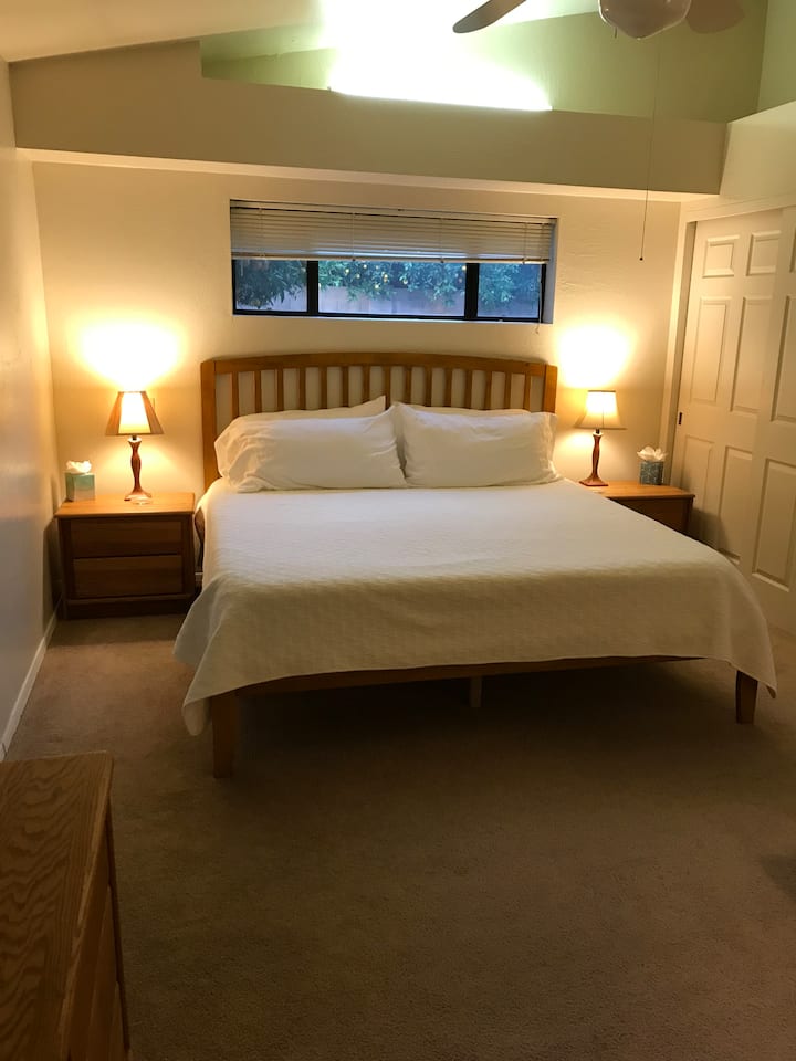 Mother-in-law Furnished Apartment Sleeps 4 - Peoria, AZ