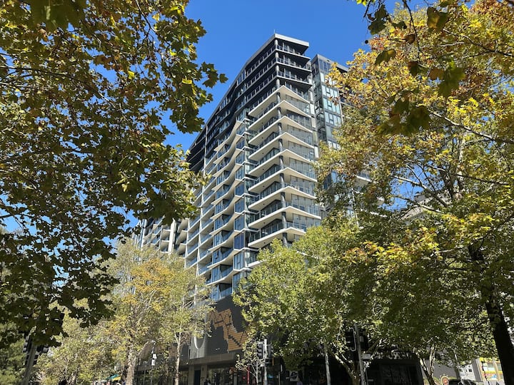 Inner City New Luxury Apartment - Canberra