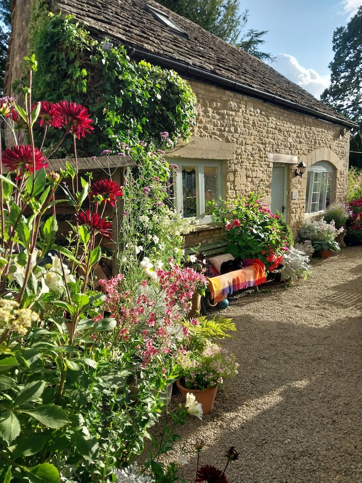 The Cotswolds Couples' Getaway - Nailsworth