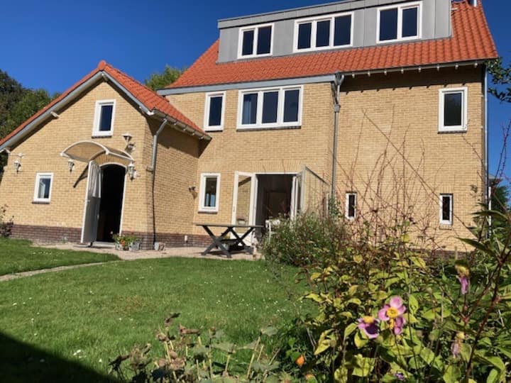 Spacious And Charming House Nearby Maastricht. - Maastricht