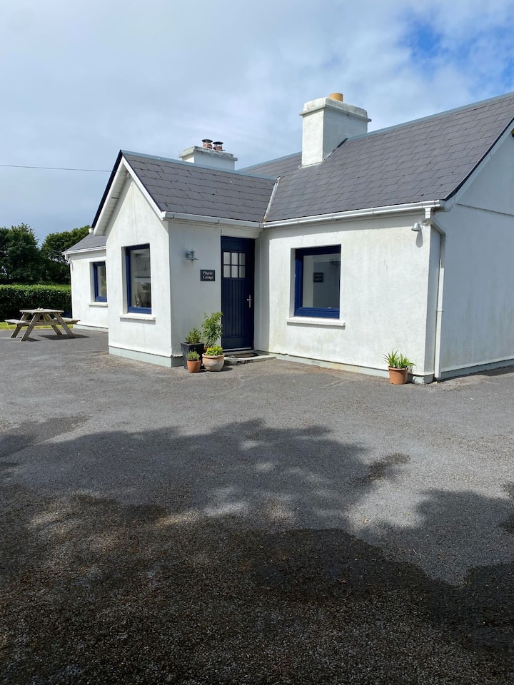 Pilgrim Cottage - Westport, Ireland