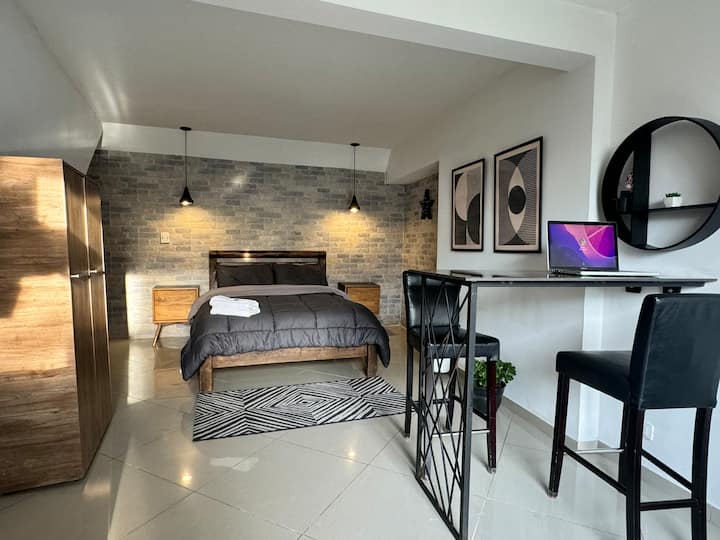 Hip Studio+nice Patio. Trendy Chapinero Alto! - Bogota