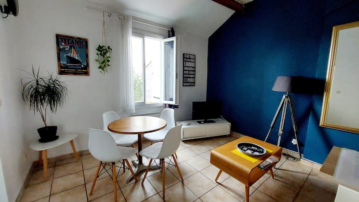 2 Pièces Sous Les Toits En Cœur De Ville - Sète
