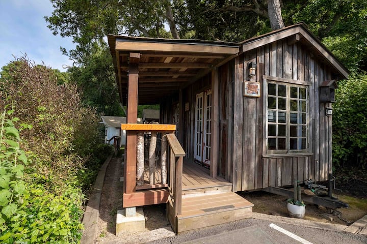 Bunk House W/ Luxury Tent - Big Sur, CA