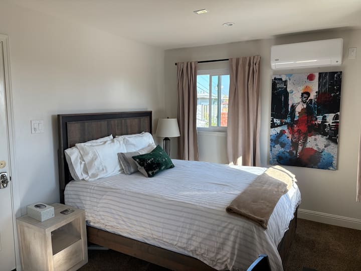 Sweet Studio -Sf Peninsula - San Carlos, CA