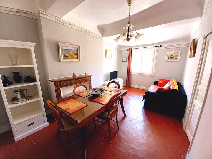 Centre Historique, Charmant T3 Aixois 76 M2, 2 Ch. - Gardanne