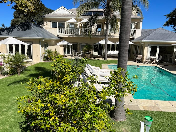 Constantia Valley Lodge - Cape Town