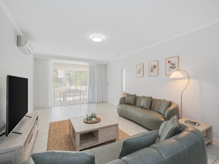 @Saltysbytheriver - Coastal Mid-century Vibes - Buderim