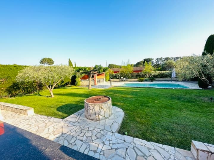 Luxury Modern Villa, 250sqm 4 Suite Bedrooms &Pool - Cannes