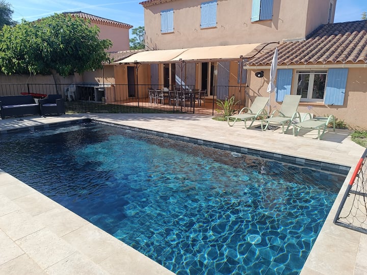 Grande Villa, Piscine, 4 Chambres, 15 Min Plage - Bandol