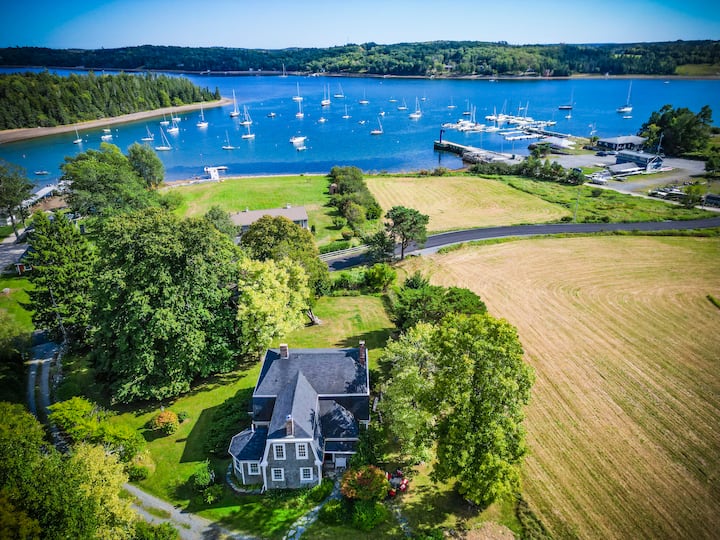 Herman's Hideaway - By The Kitch'inn - Lunenburg