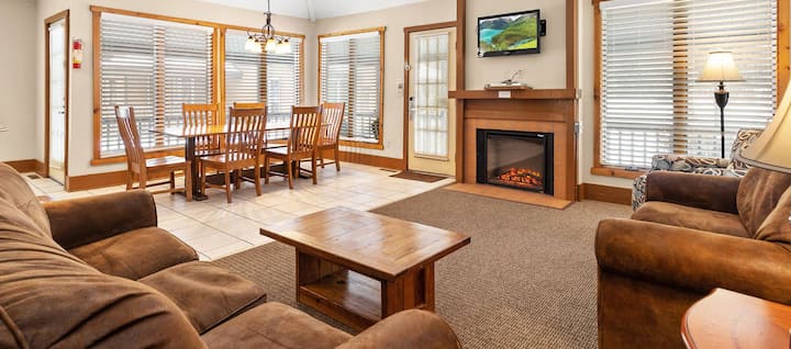Shawnee Village Two-bedroom Condo - Sleeps 8 - Hope, NJ