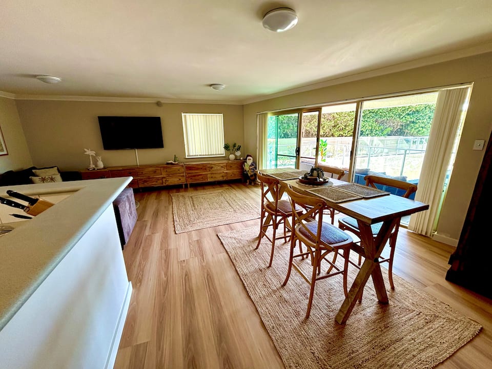 Perth, Australia Vacation Rentals (5 out of 5) - Airbnb