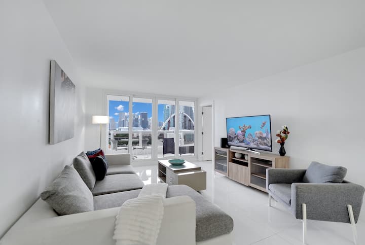 Almost Heaven! Miami Skyline & Water Views! - Miami