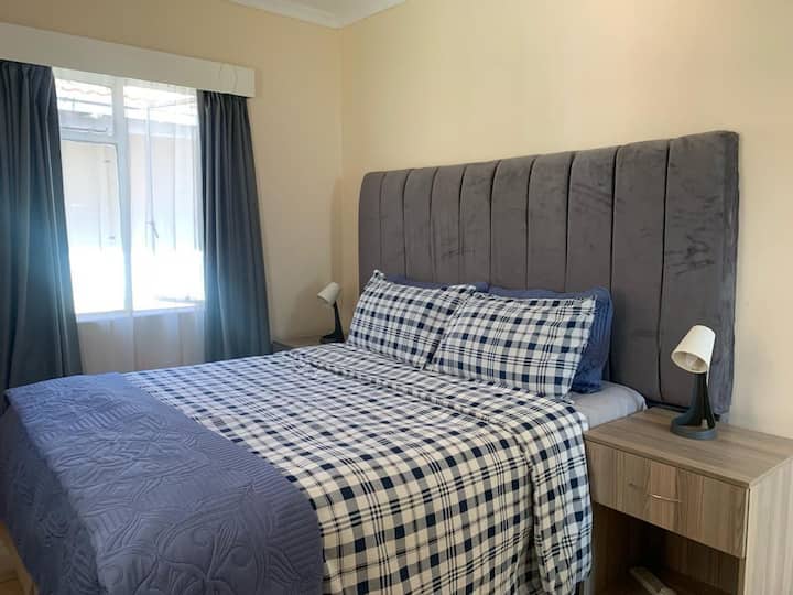 Lesedicottage  1-bed Mt Pleasant. Harare. Zimbabwe - Harare