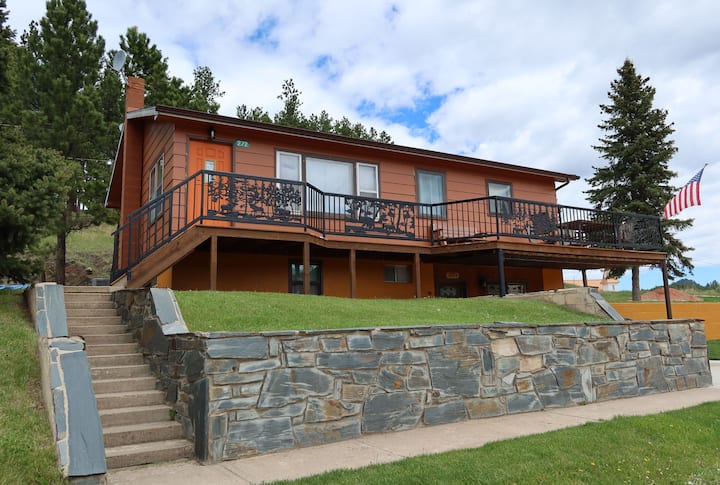 Elk Ridge Vacation Home (@Restmore Inn), Hill City - Hill City, SD