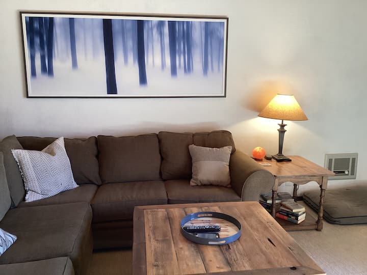 Getaway In The Heart Of Elkhorn Village! - Ketchum, ID