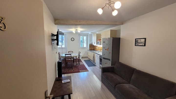 T3 Bis Entièrement Rénové.2 Chambres, Coin Nuit. - Bossòst