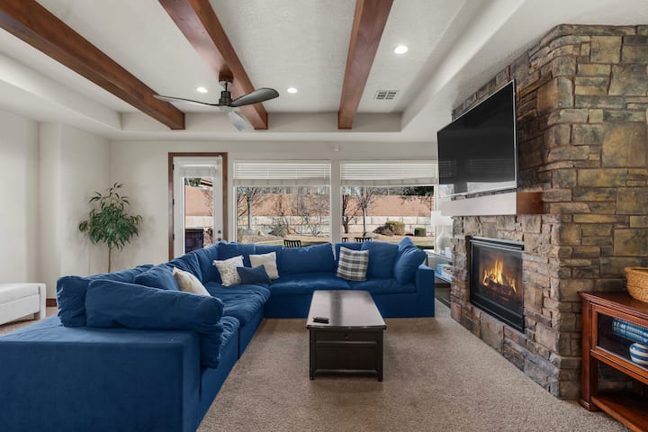 Zions, Lakes, Golf, Pools: Luxury & Adventure Hq - 워싱턴