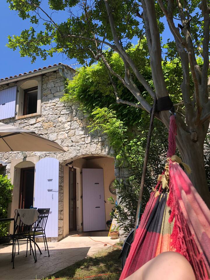 Maison Tout Confort Avec Jardin Clos - Sampzon