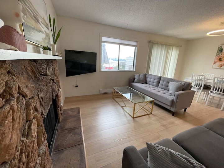 5br Duplex/waterview/walk To Lonsdale/seabus To Dt - North Vancouver