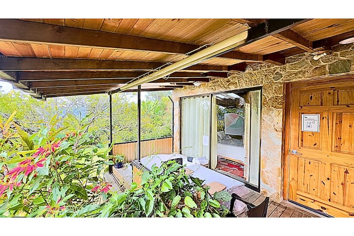 Jacuzzi Bajo Techo De Cristal Con Vista A Montañas - Copacabana