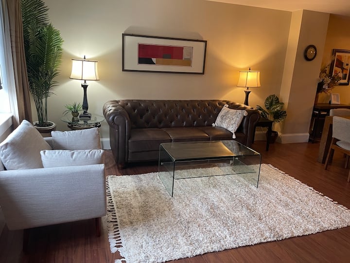 The Lisgar Suite - Elegant Suite To Spoil You - Greater Sudbury