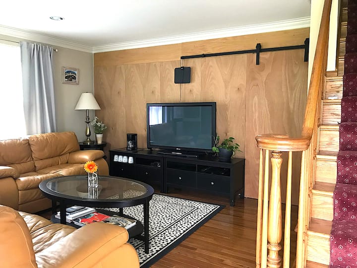 3 Brms 2 Baths Near Hwys In Chicago Burbs - Melrose Park, IL