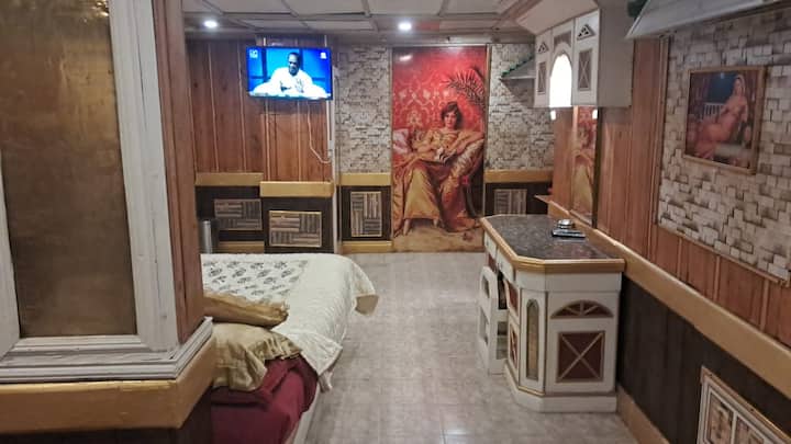 S2-a Heritage Luxury Suite - Ooty