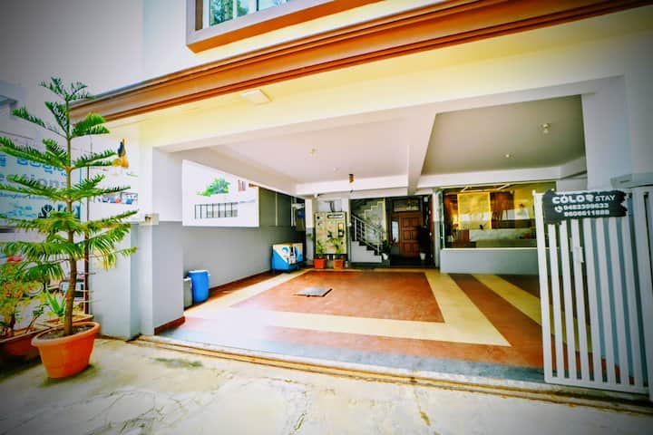 Colors Stay - 2bhk Apartment - Chikmagalur