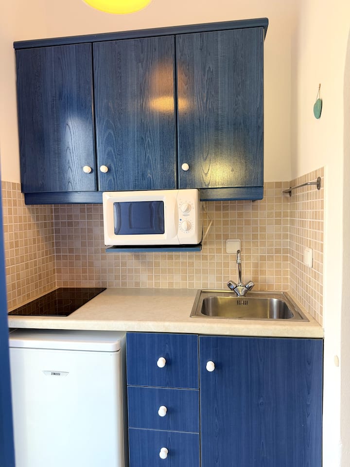 Dimitris Studios Blue 8 - Greece