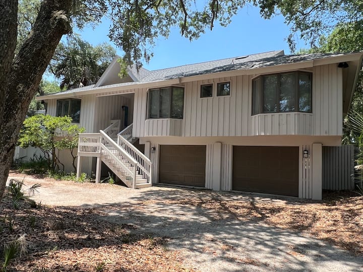 Precious Fripp Island Cottage - Fripp Island, SC