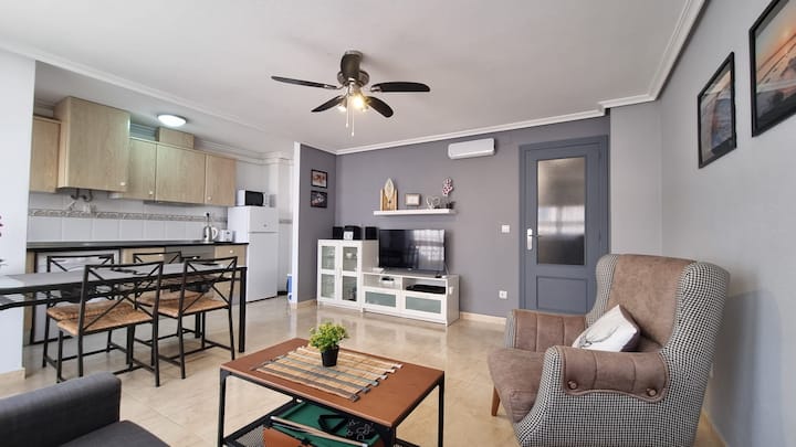 Big Apartment Torrevieja Centre 5min To The Beach - Torrevieja