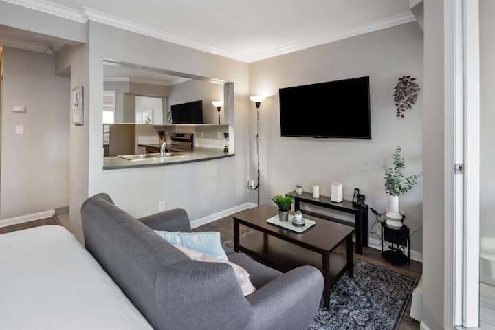 Pet Friendly,king Size Bd Studio W/office West End - Vancouver