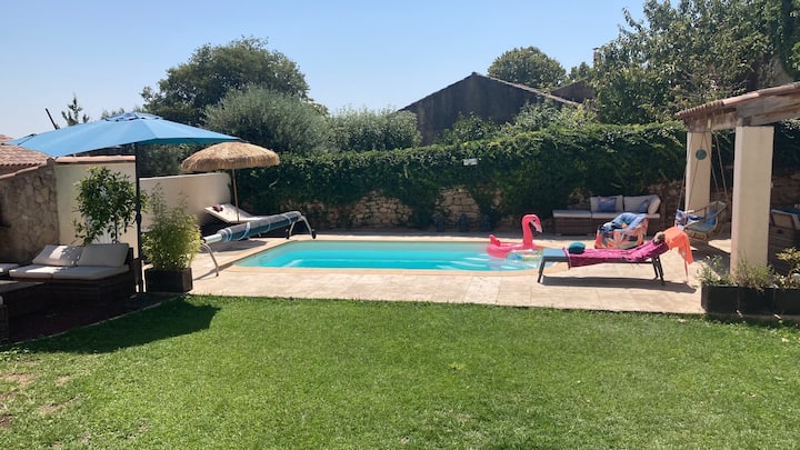 Madinina, Jolie Villa Provençale 8 Couchages +2 - Sénas