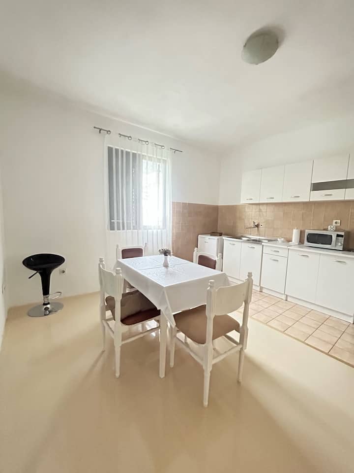Jovana Apartment - Kotor