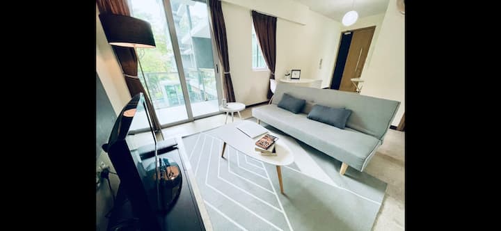 2br Ensuite; <5 Minutes To Mrt & Tekka Food Market - Singapore