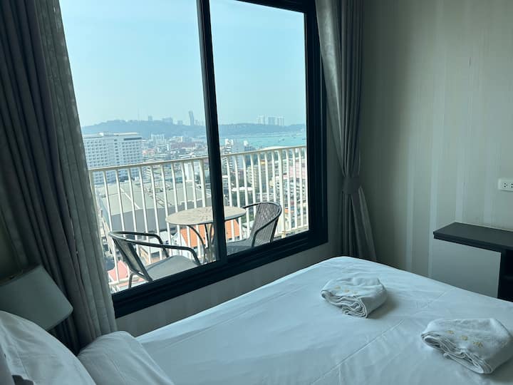 *海景大阳台* 高层一居室海景房 The Base - Pattaya City