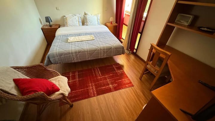 Room With Private Bathroom Espinho(19km Of Oporto) - Espinho