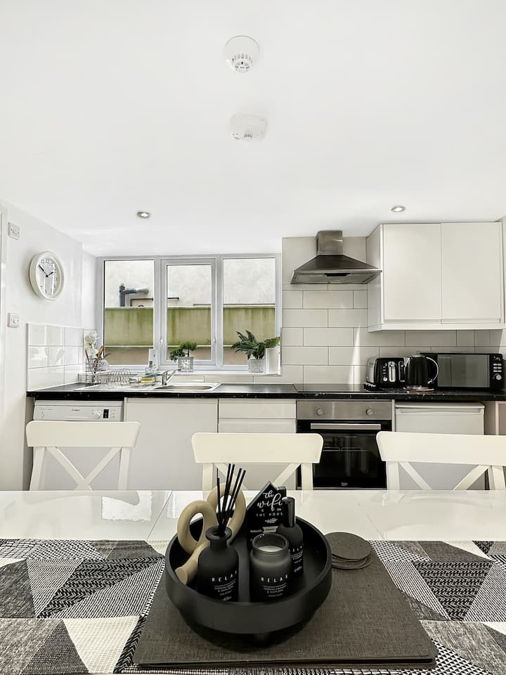 Qp 01 Granada Apartments With Backyard - 블랙풀