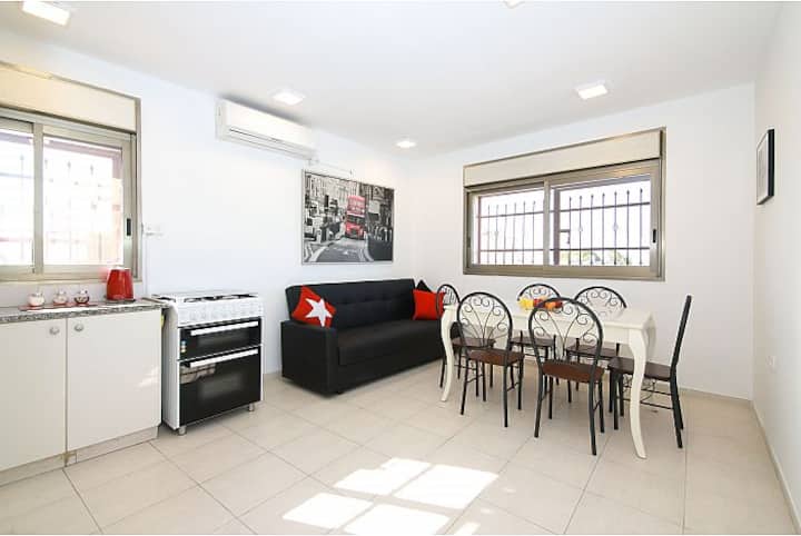 Seasonal Location At 2 Mn Emek Refaim - Jerusalem