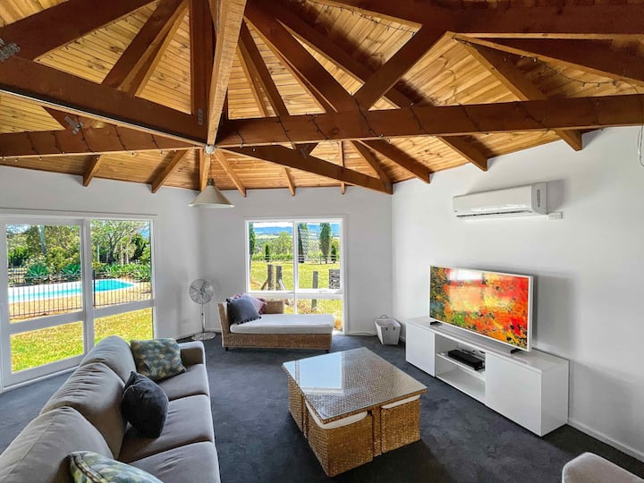 Claremont Cottage || Family Friendly Fun - Lovedale