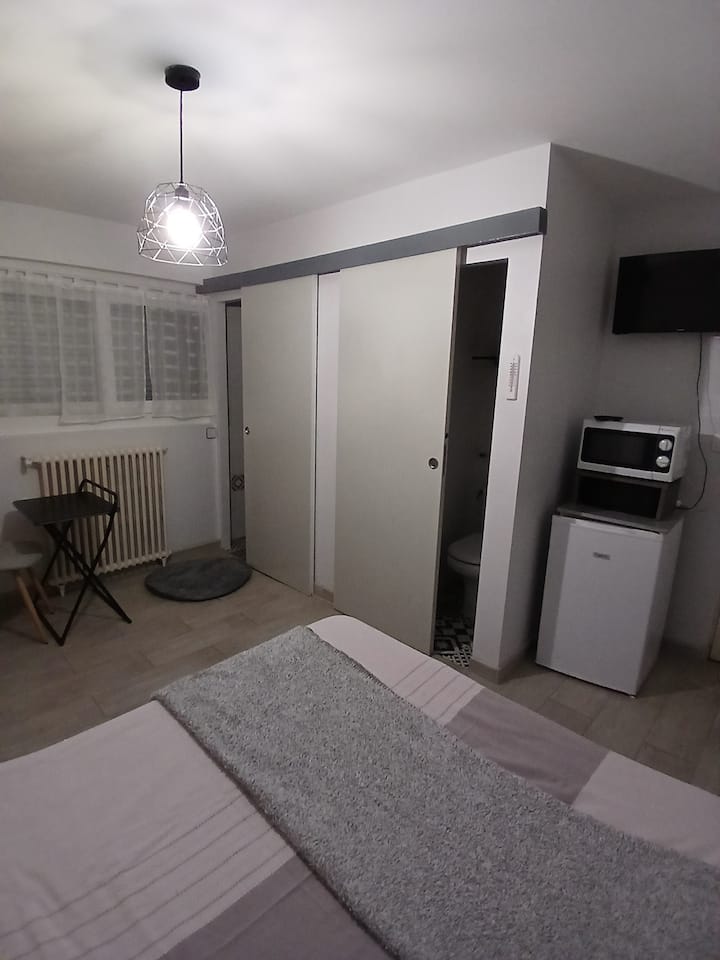 Chambre éQuipée Indépendante Avec Cour - Agen