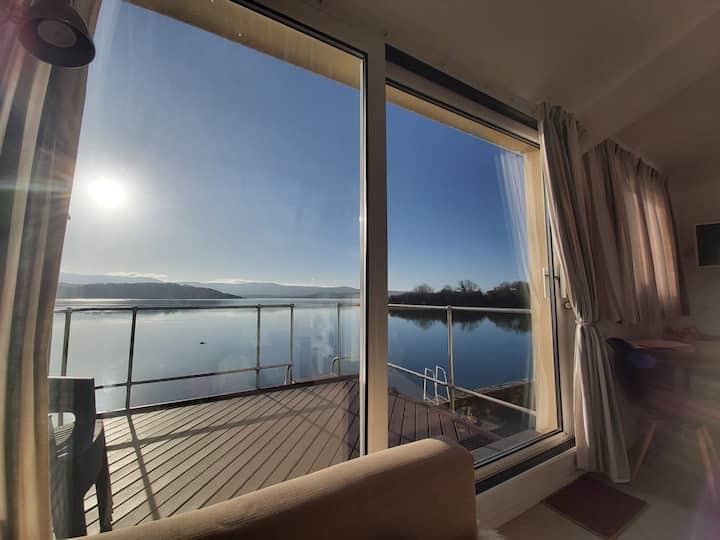 Peaceful Coastal View Retreat - Porthmadog
