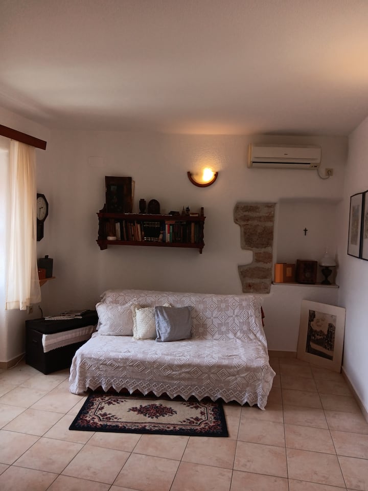 Stone House Lucijo Apartment A2 - Jelsa