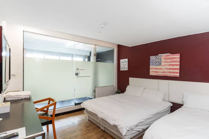 「愛河日央」採光明亮｜河景三人房含獨立衛浴（近鹽埕埔捷運站, 駁二愛河） - Kaohsiung City