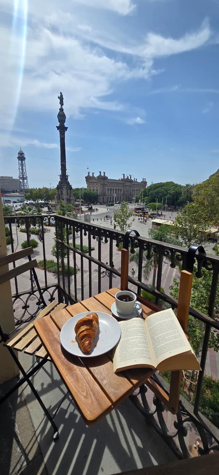 Beautiful Apartment On Las Ramblas | Sea Views - Barcelone