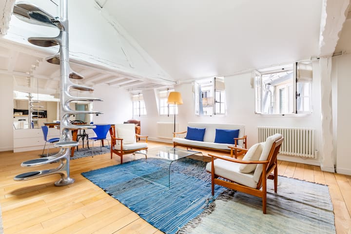 Charming Duplex In Saint Germain Des Près - Paris