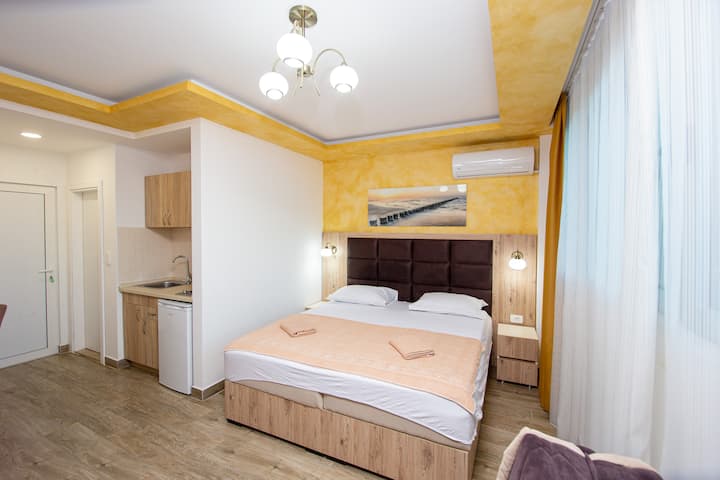 Sofija Apartment Studio Dbl + Sofa With Balcony - Budva
